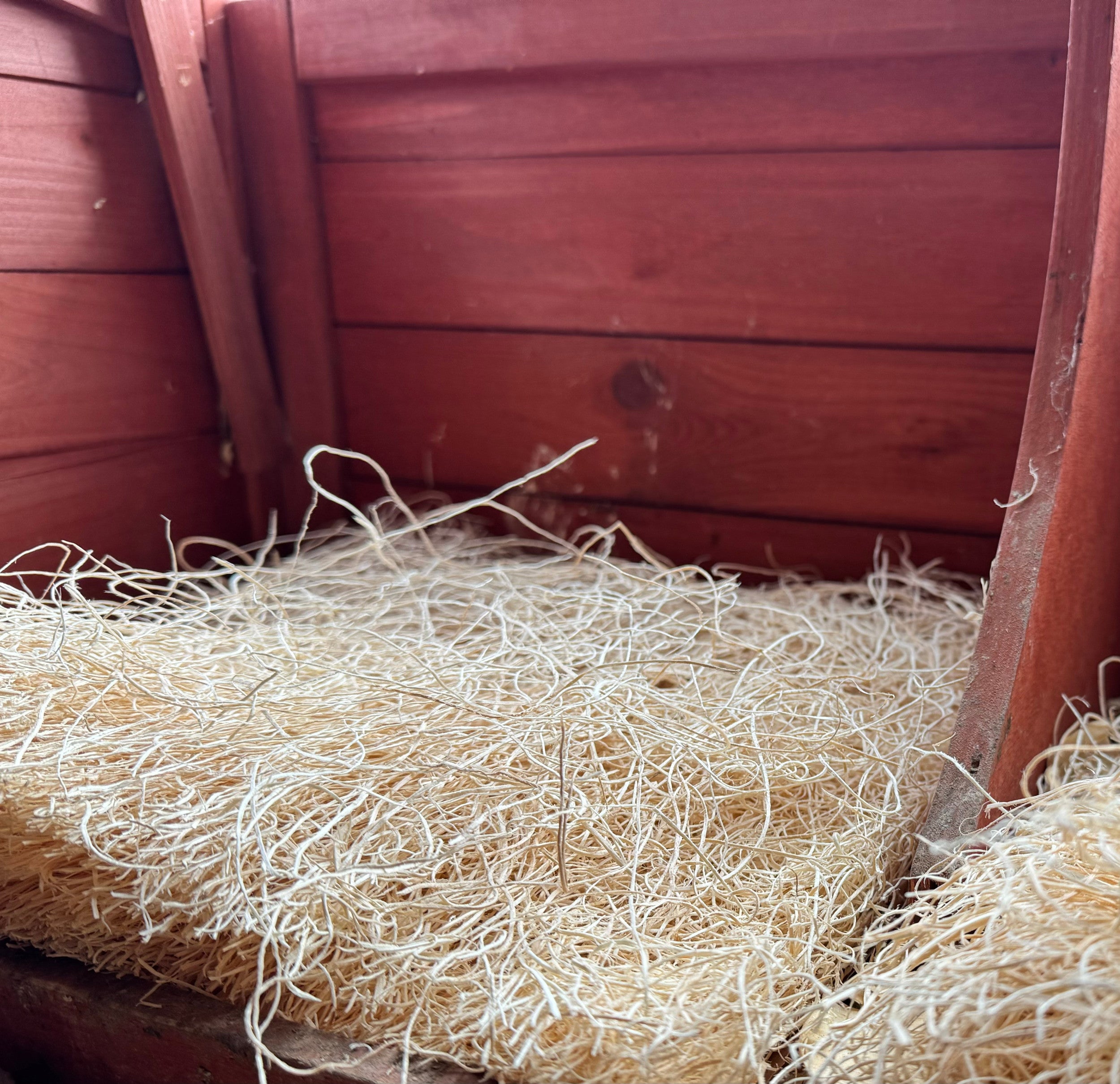 Excelsior Aspen Nesting Pads for Chicken Coops