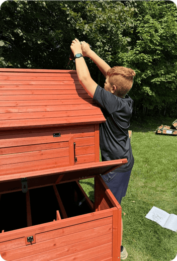 Chicken Coop Assembly Instruction Videos and Guide